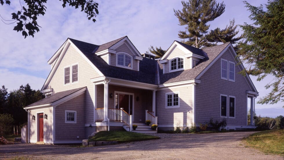 Lakewood Lodge: A Feature-Filled Timber Frame Home